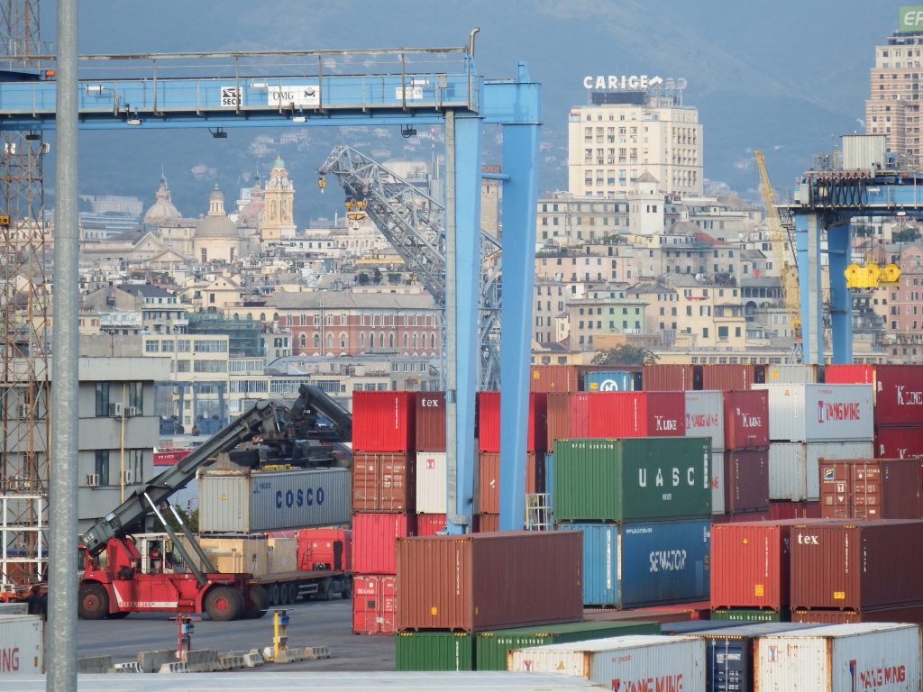 Traffico container Genova: è record storico - Messaggero Marittimo